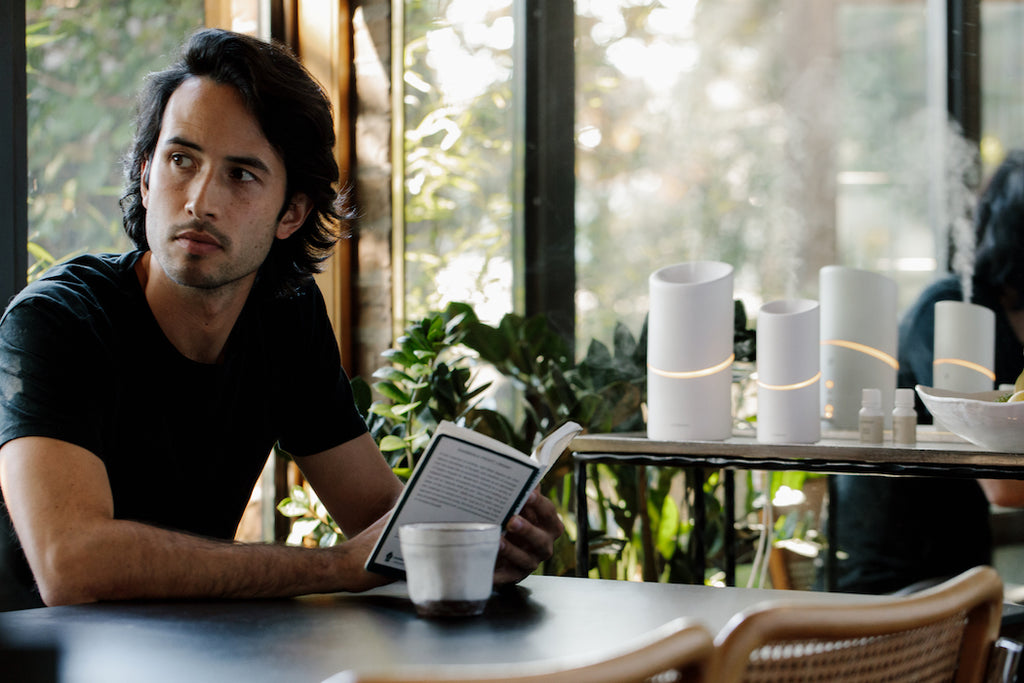 How Does an Ultrasonic Essential Oil Diffuser Work? – Vitruvi US